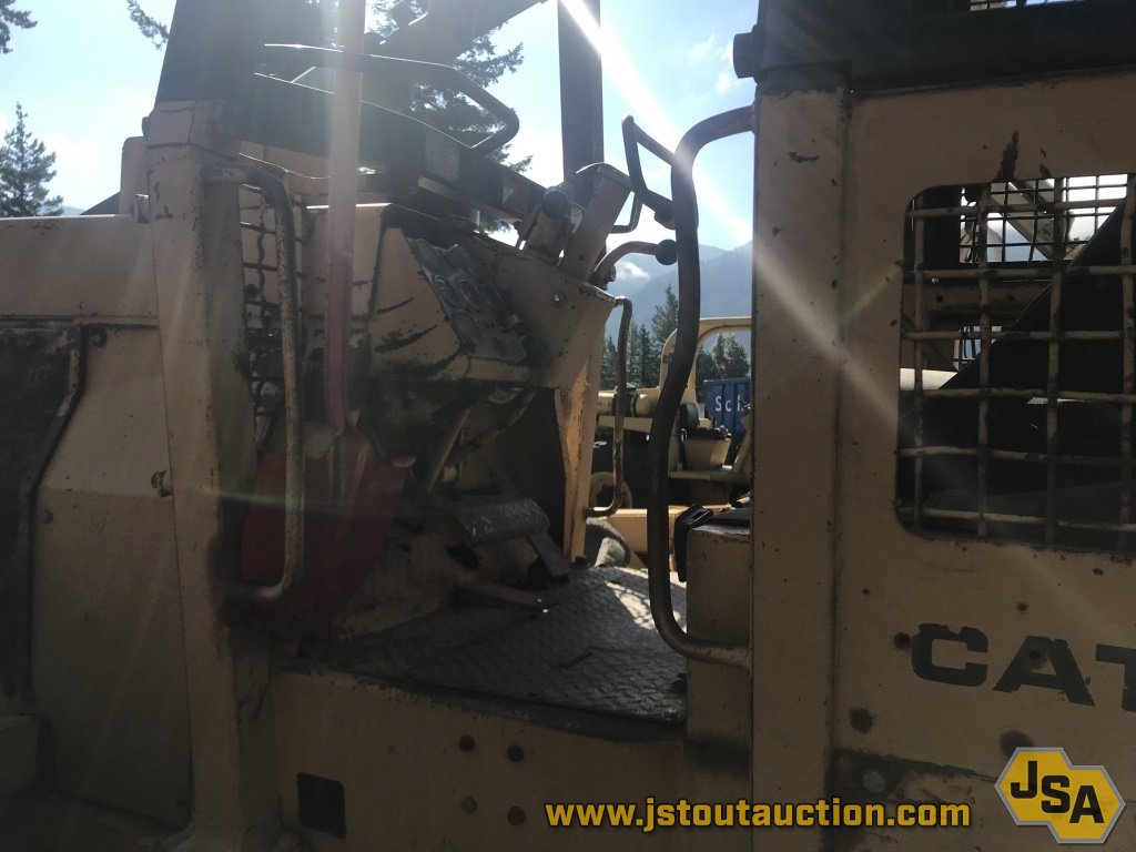 For Sale: Caterpillar 518 Skidder