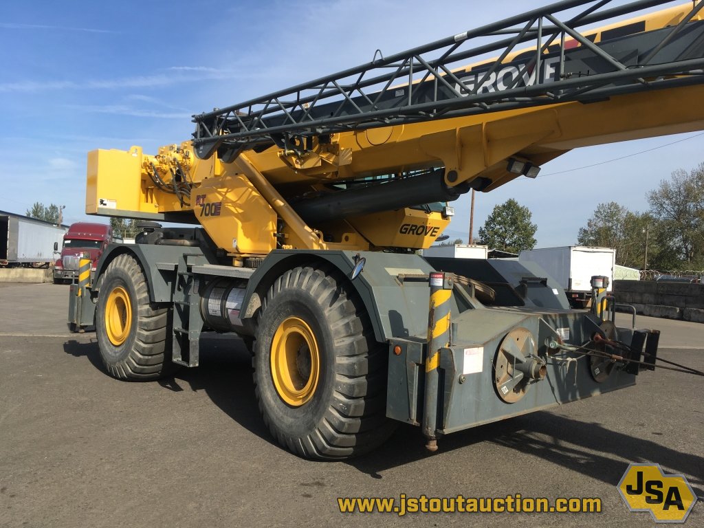 For Sale: 2005 Grove RT700E Cranes Rough Terrain