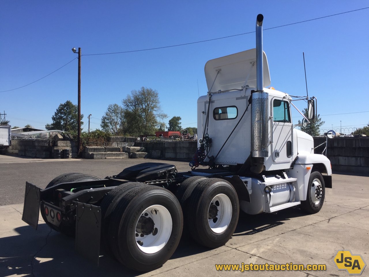 For Sale: 1996 Freightliner FLD120 Day Cab