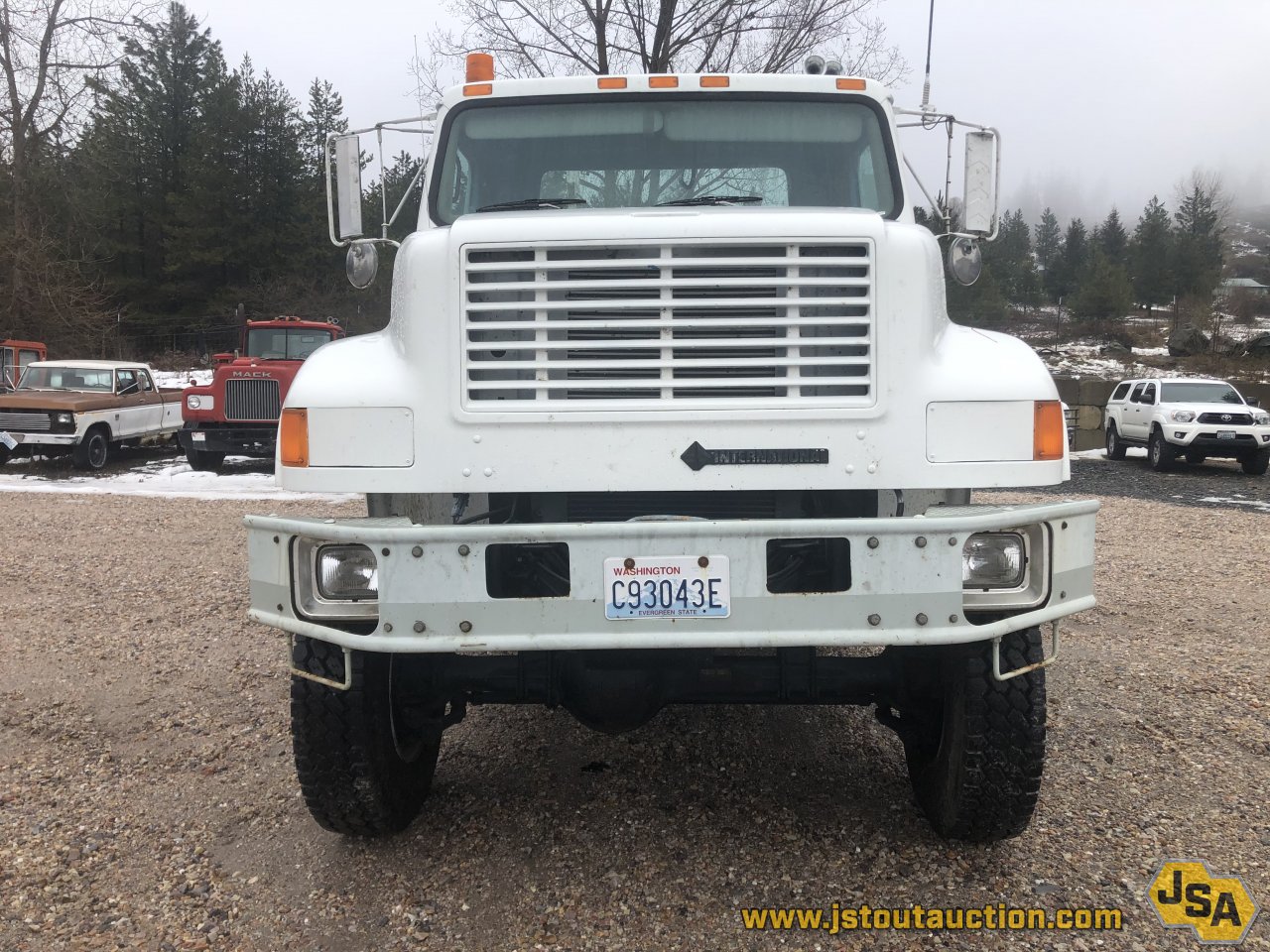 For Sale: 1997 International 4700 Service Trucks