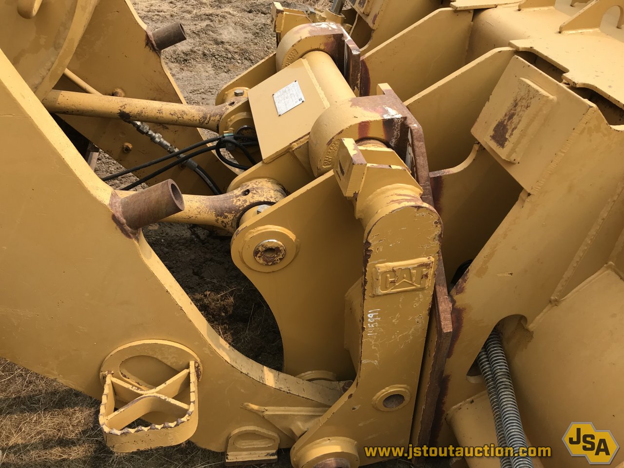 For Sale: 2001 Caterpillar 973C Crawler Loader