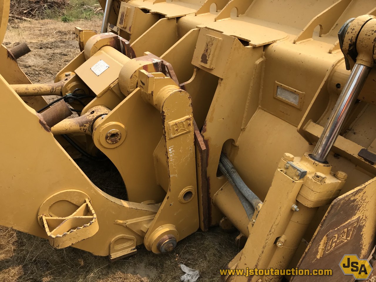 For Sale: 2001 Caterpillar 973C Crawler Loader