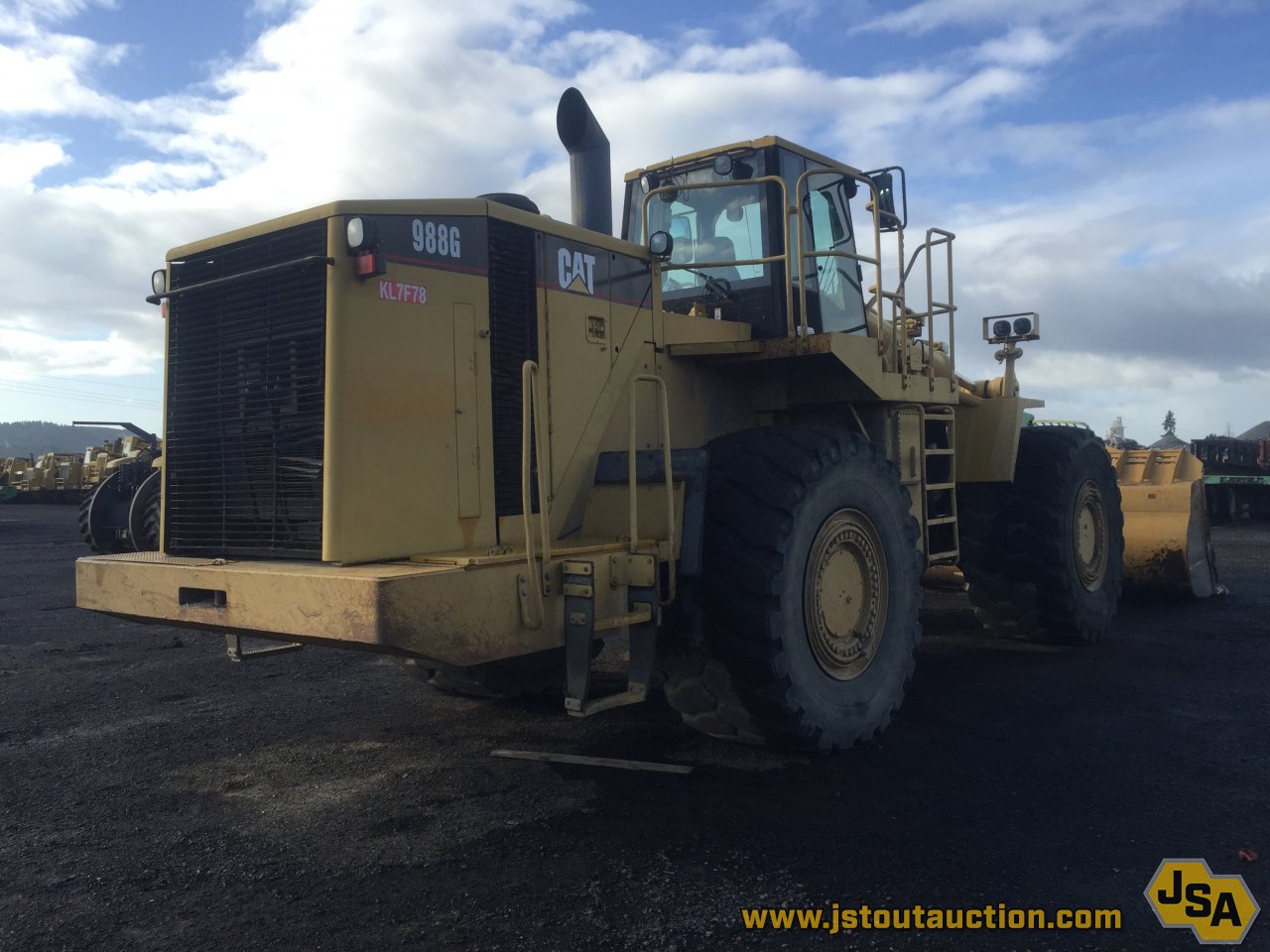 For Sale: 2001 Caterpillar 988G Wheel Loader