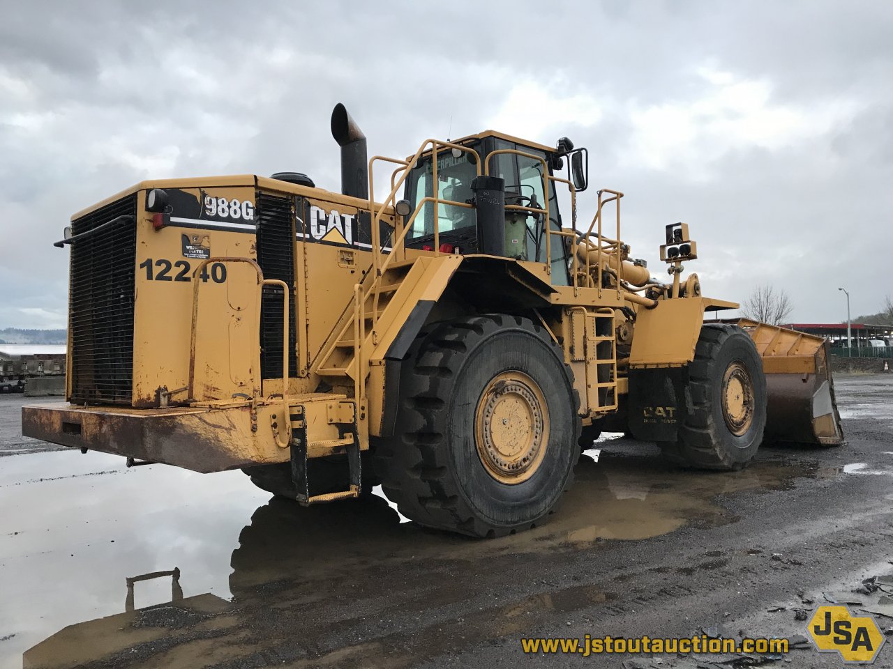 For Sale: 2003 Caterpillar 988G Wheel Loader