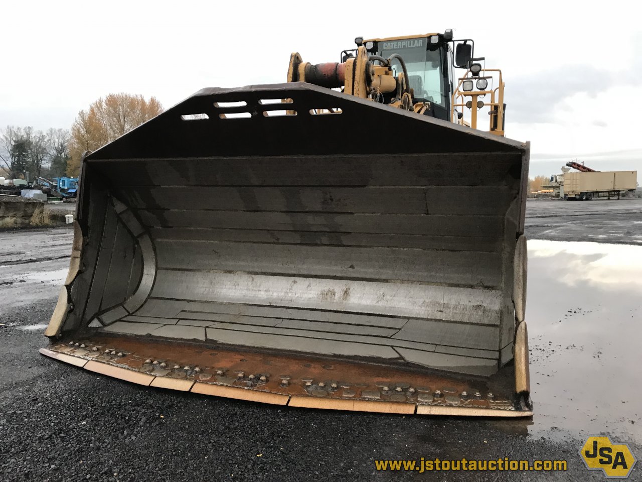 For Sale: 2003 Caterpillar 988G Wheel Loader
