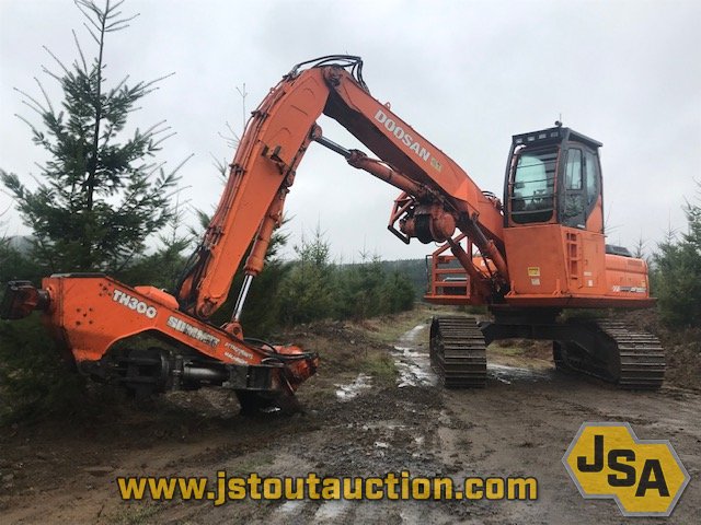 For Sale: 2005 Doosan DX300LL Log Loader