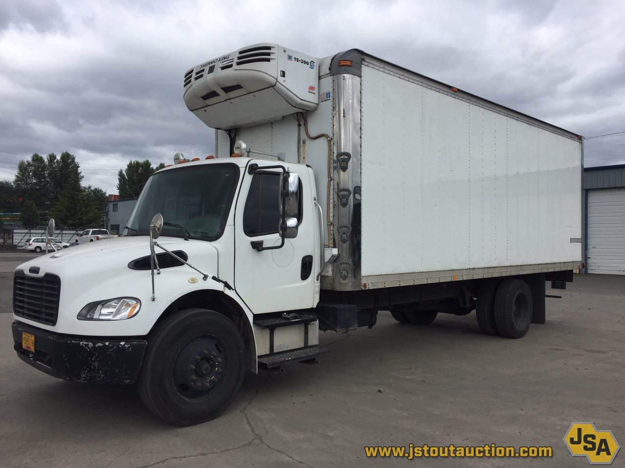 For Sale: 2005 Freightliner M2-106 Reefer