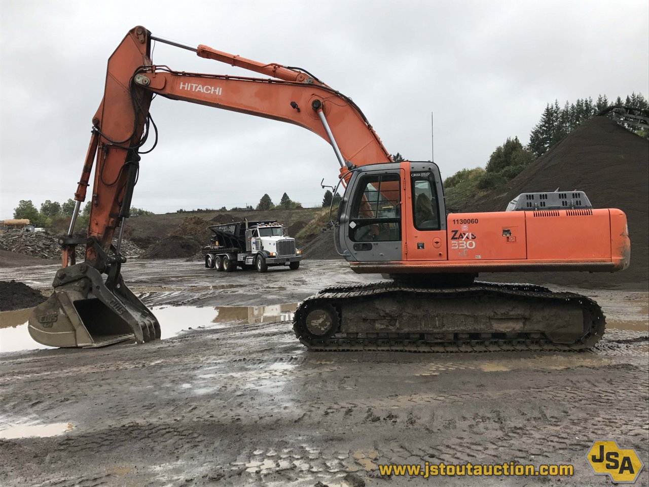 For Sale: 2005 Hitachi ZX330LC Excavators Crawler