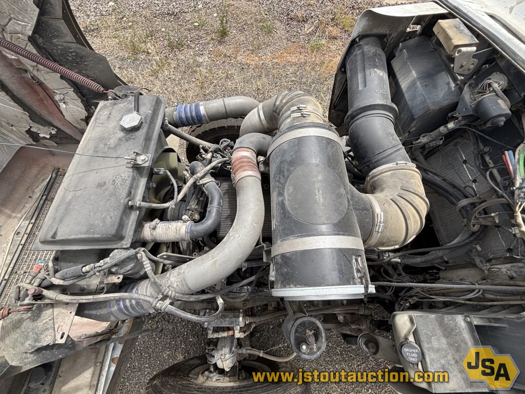 For Sale: 2005 Mc Neilus W900 Other Truck