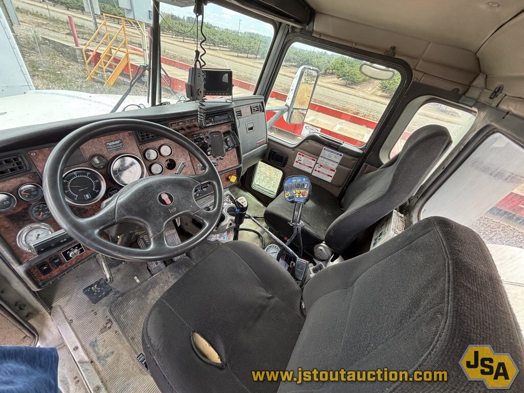 For Sale: 2005 Mc Neilus W900 Other Truck