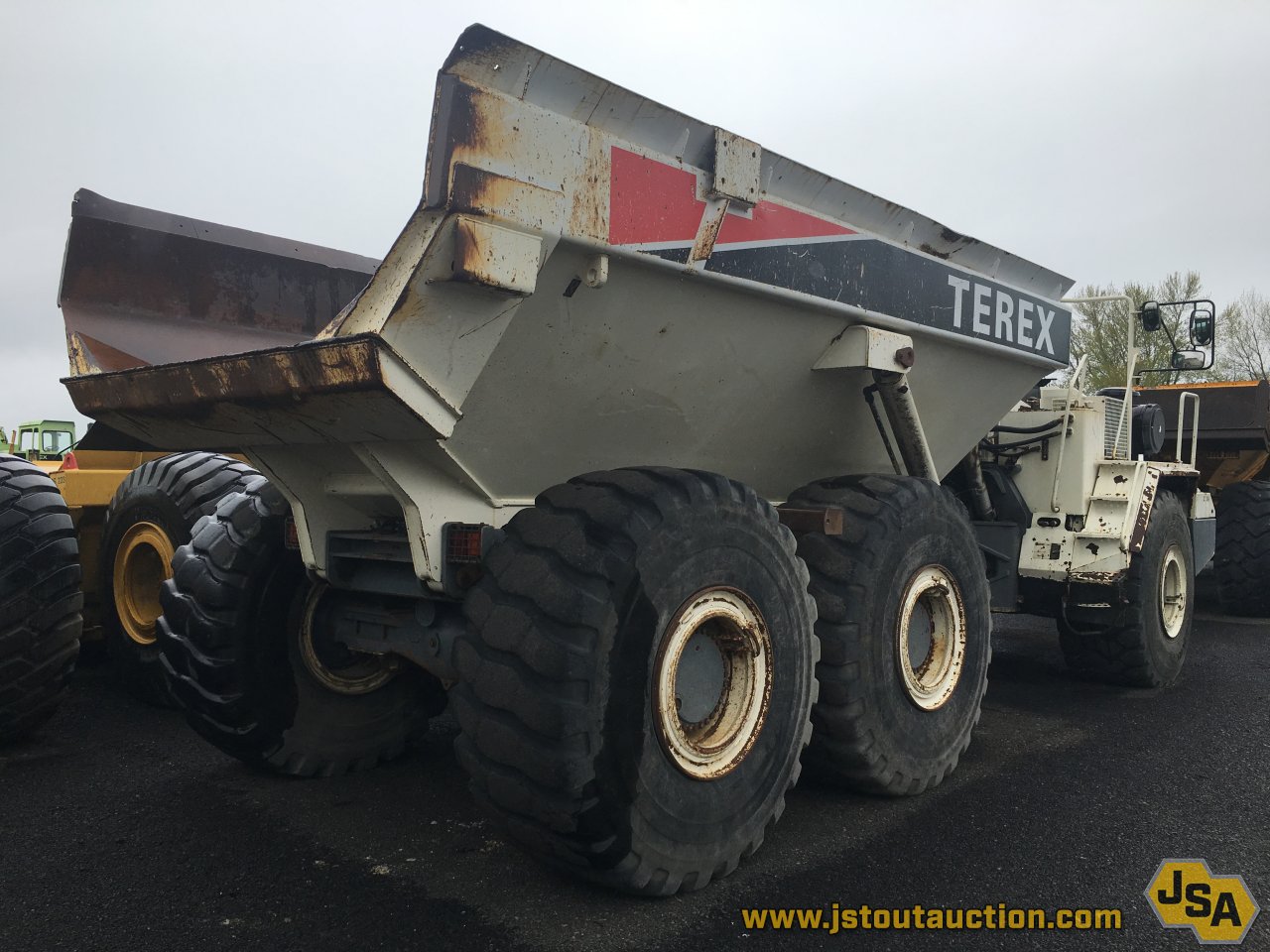 For Sale: 2005 Terex TA40 Articulated Dump Truck