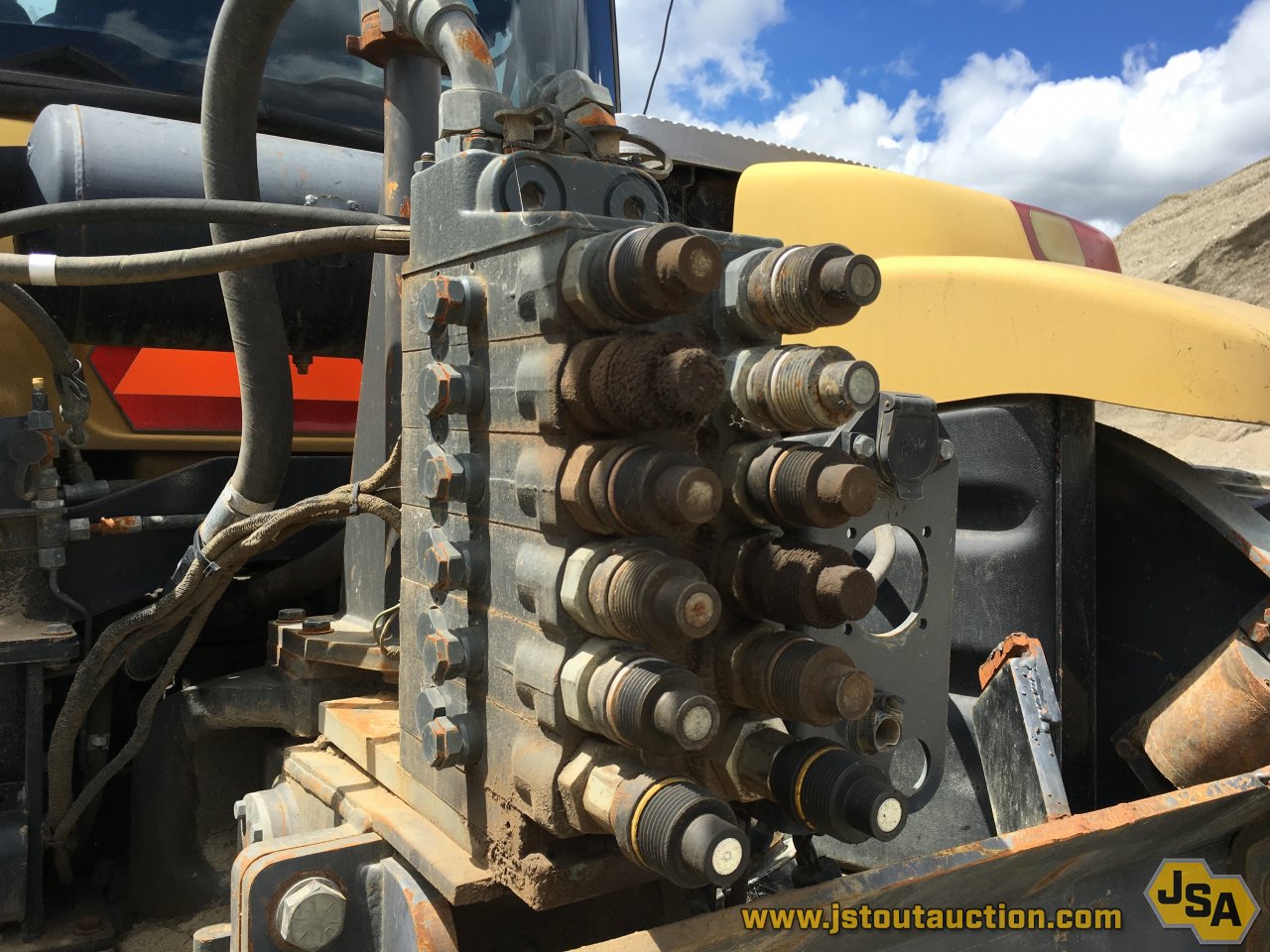For Sale: 2006 Caterpillar MT875B Tractor