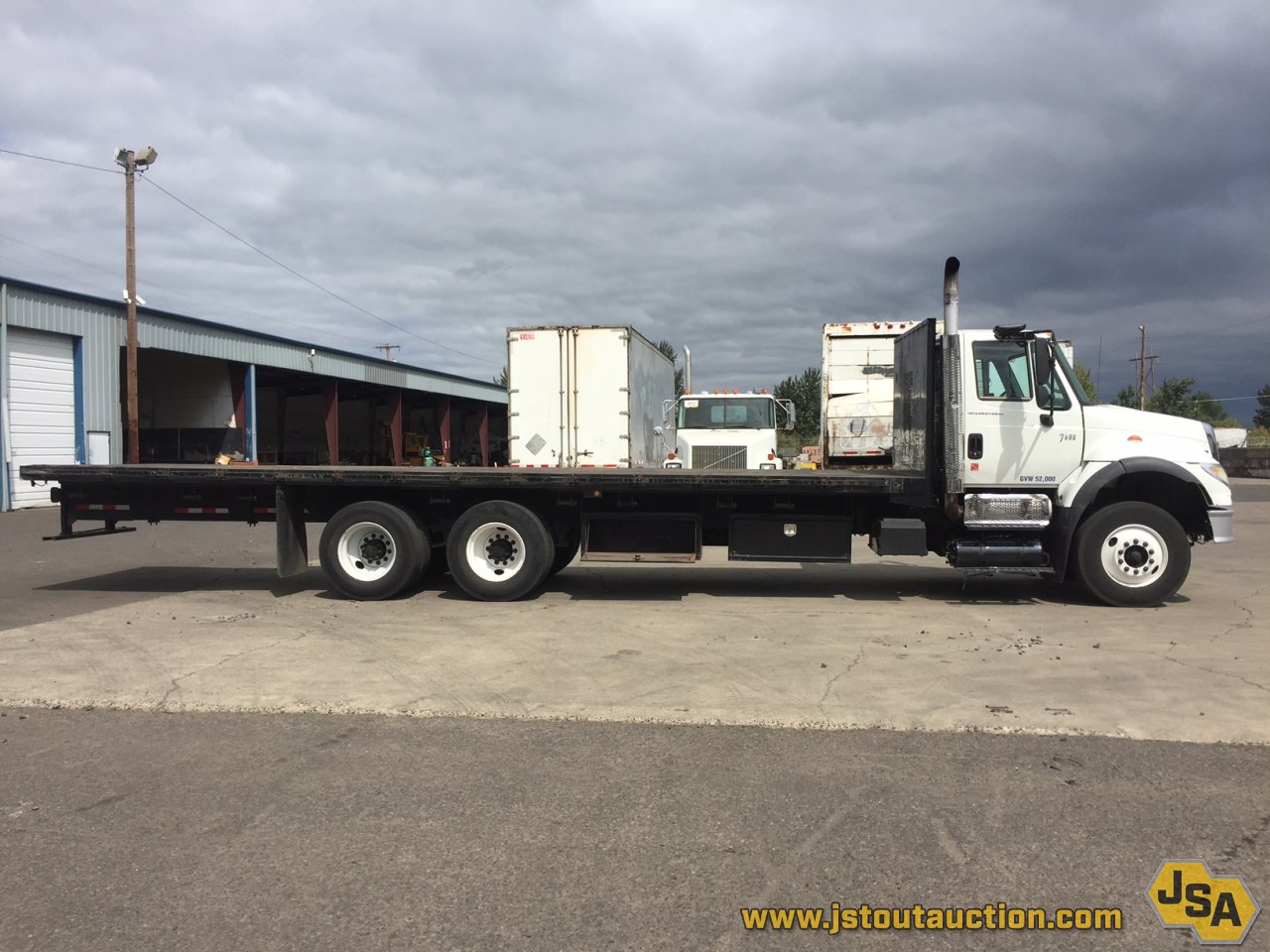 For Sale: 2006 International 7600 Flatbed Trucks