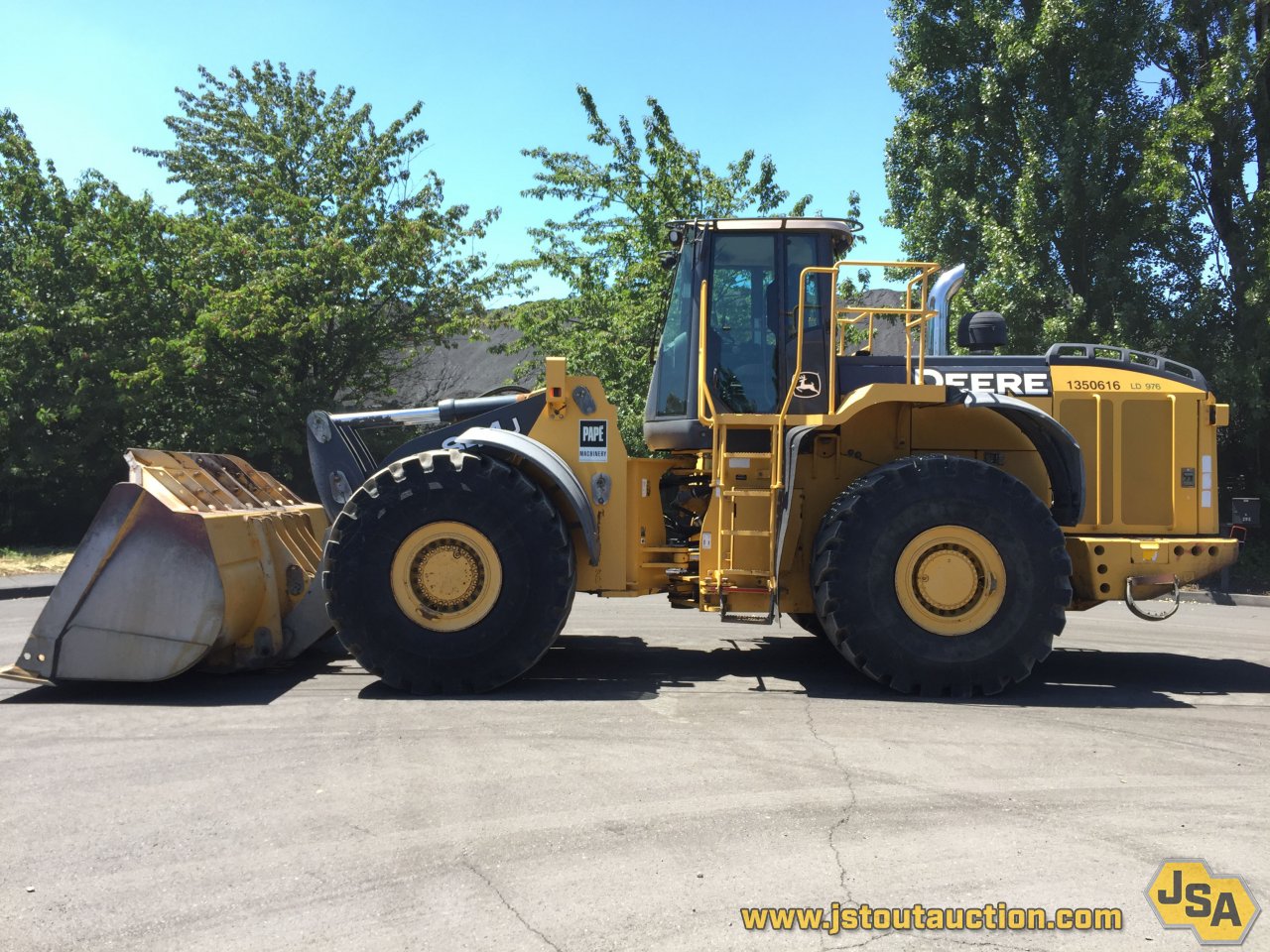 For Sale: 2006 John Deere 844J Wheel Loader