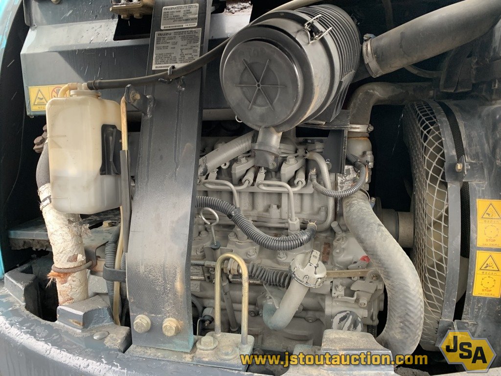 For Sale: 2008 Airman AX40U-3 Excavators Mini (up to 12,000 lbs)