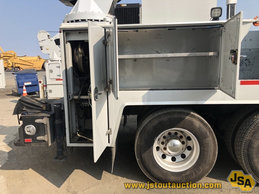 For Sale: 2008 Kenworth T800 Service Trucks