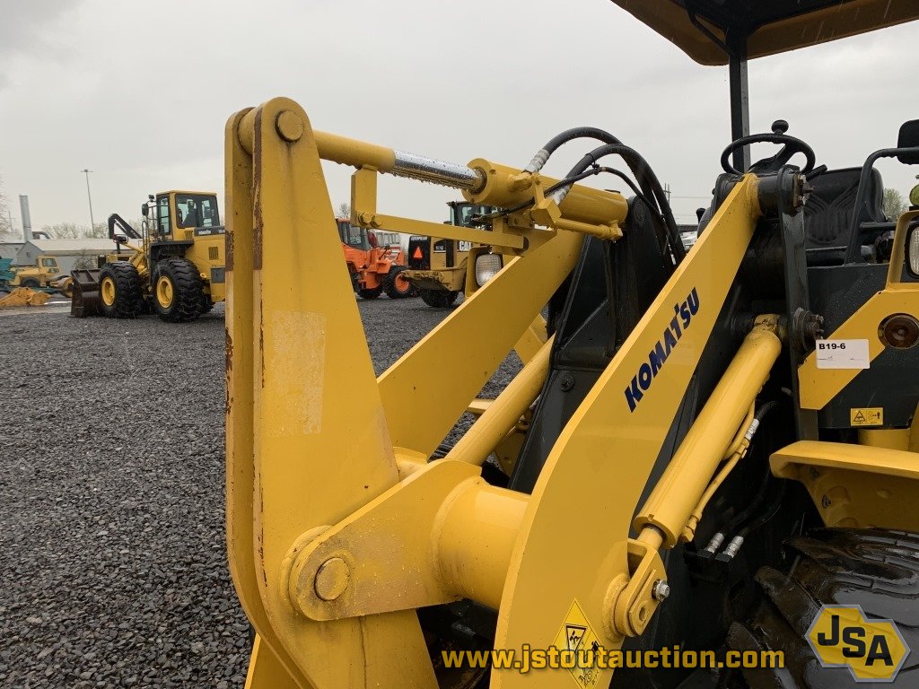 For Sale: 2009 Komatsu WA40-6 Wheel Loader