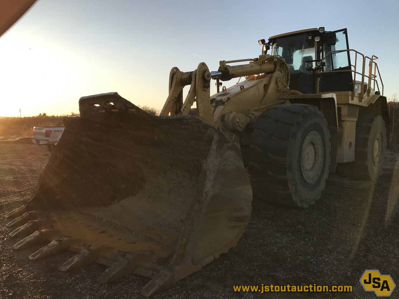 For Sale: 2011 Caterpillar 988H Wheel Loader