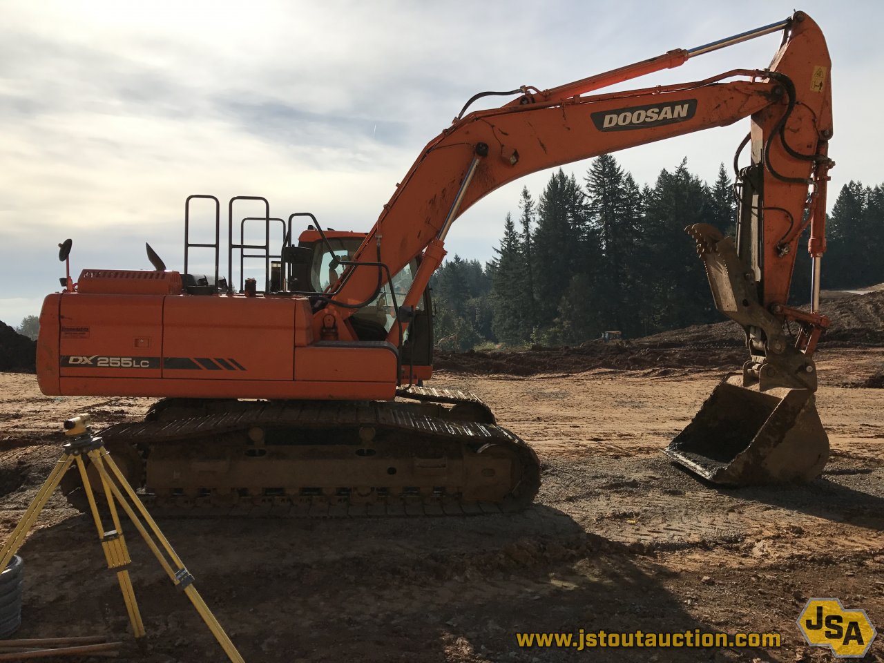 For Sale: 2013 Doosan DX255LC-3 Excavators Crawler