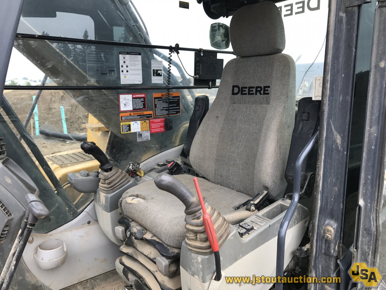 For Sale: 2014 John Deere 350G Excavators Crawler