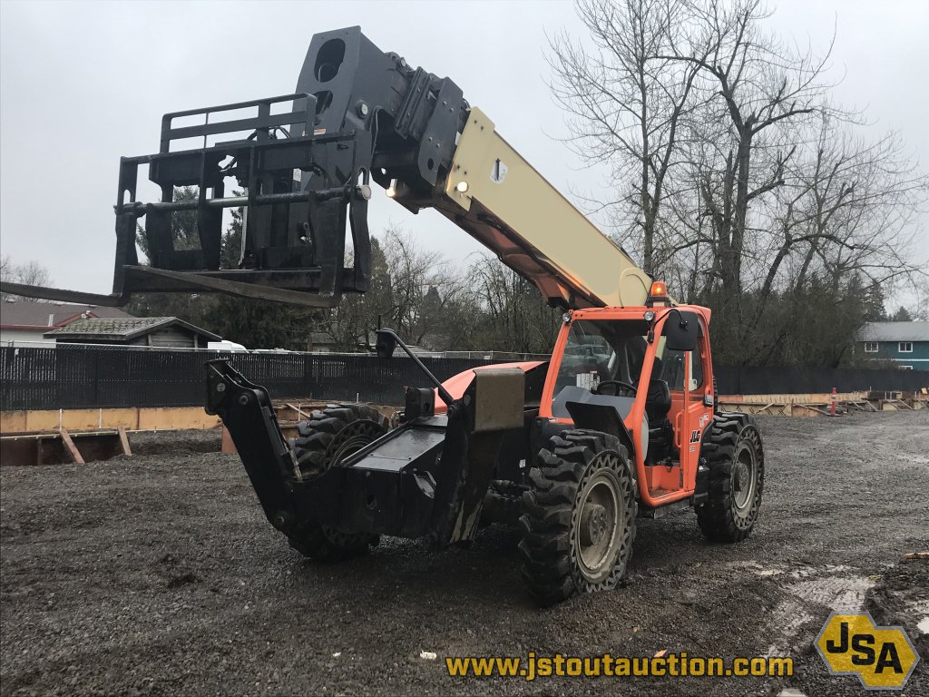For Sale: 2017 JLG 1055 Forklift Telescopic