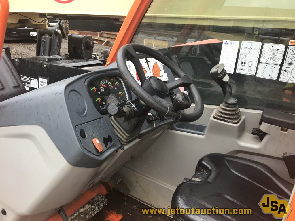 For Sale: 2017 JLG 1055 Forklift Telescopic