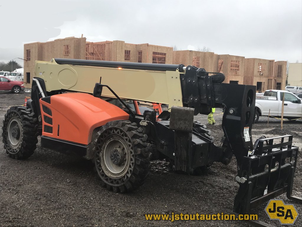 For Sale: 2017 JLG 1055 Forklift Telescopic